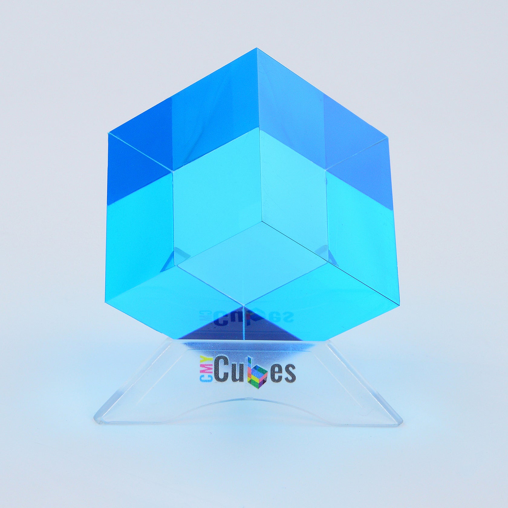 The Cube Stand – CMY Cubes